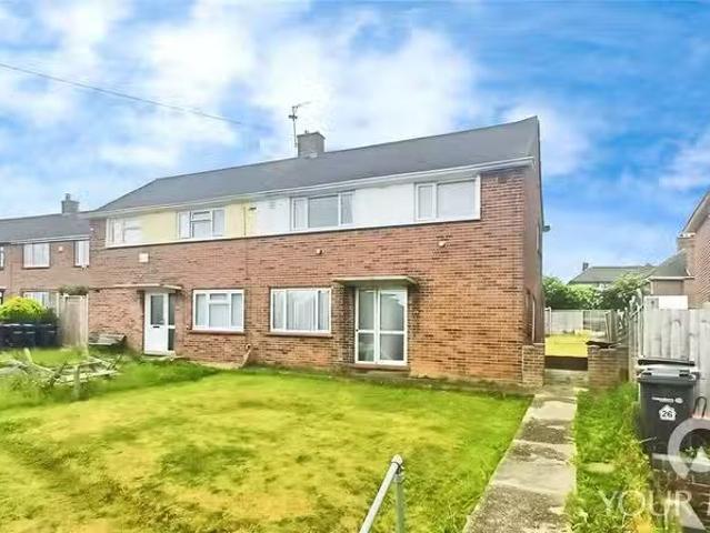 3 bedroom Semi Detached House to rent, St. Hildas Way, Gravese.