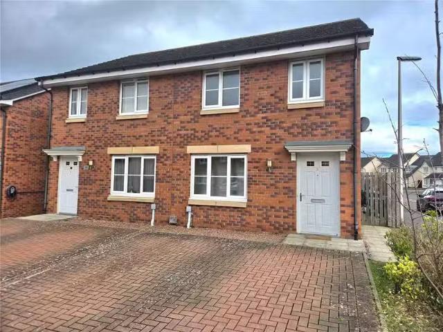 3 bedroom Semi Detached House to rent, Skua Drive, Dalgety Bay.