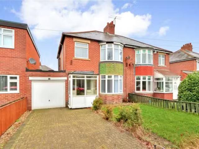 3 bedroom Semi Detached House to rent, Westlands, West Denton.