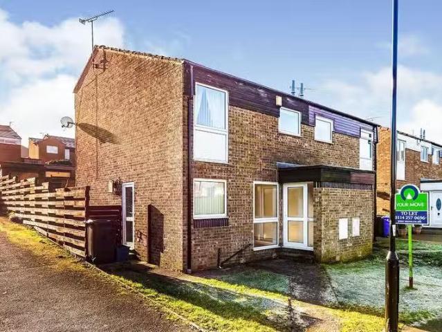 3 bedroom Semi Detached House to rent, Willow Crescent, Chapel.