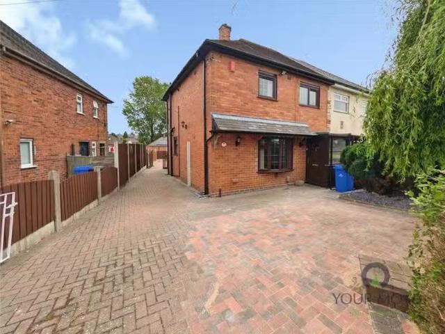 3 bedroom Semi Detached House to rent, Winchester Avenue, Stok.