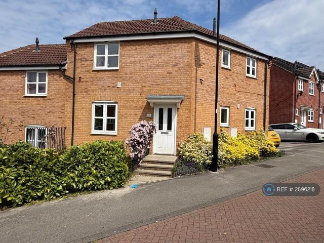 3 bedroom semi detached house to rent