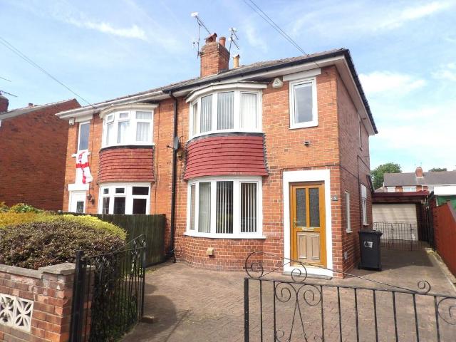 3 bedroom semi detached house to rent