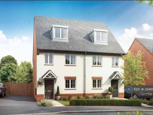 3 bedroom semi detached house to rent