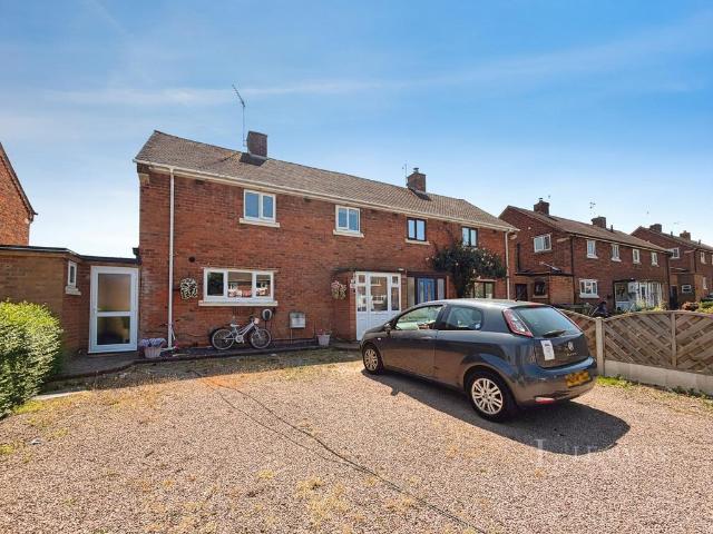 3 bedroom semi detached house to rent