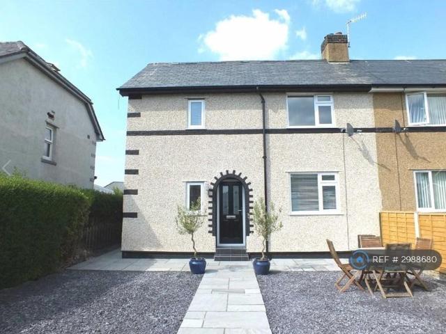 3 bedroom semi detached house to rent