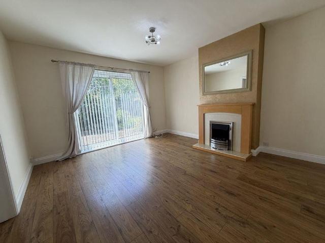 3 bedroom semi detached house to rent