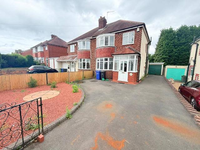 3 bedroom semi detached house to rent