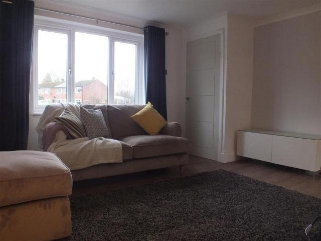 3 bedroom semi detached house to rent