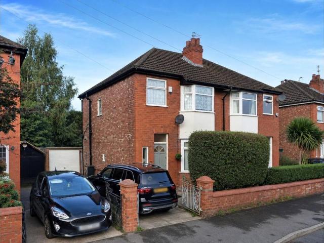 3 bedroom semi detached house to rent