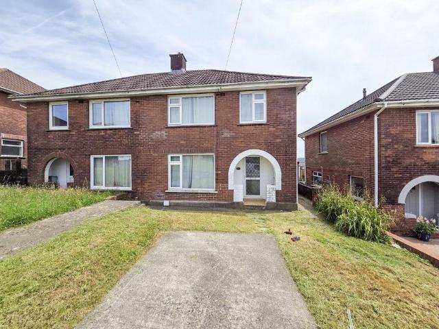 3 bedroom semi detached house to rent