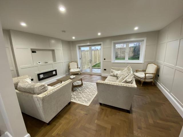 3 bedroom semi detached house to rent