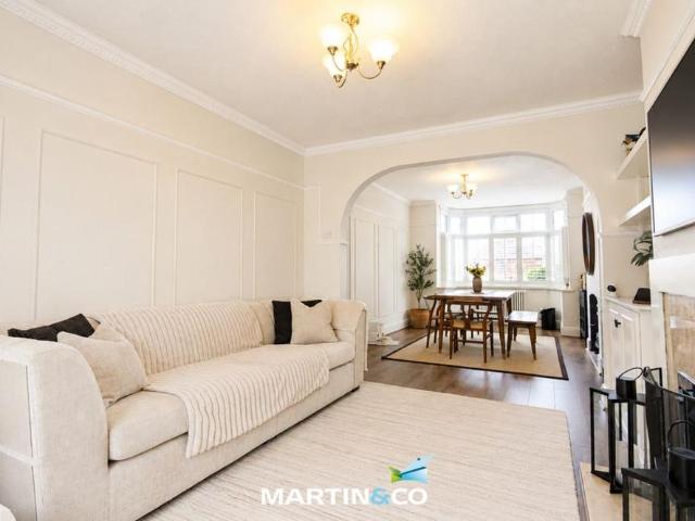3 bedroom semi detached house to rent