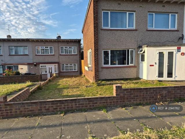 3 bedroom semi detached house to rent