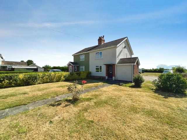 3 bedroom semi detached house to rent