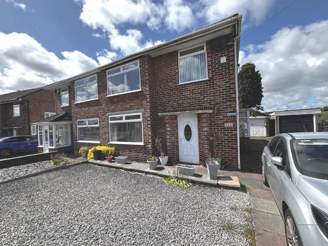 3 bedroom semi detached house to rent