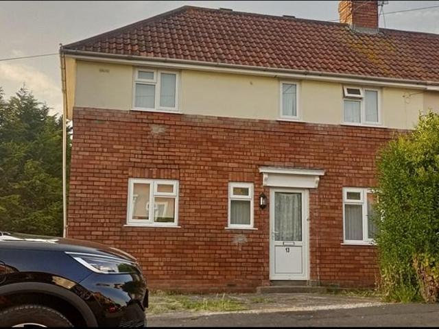 3 bedroom semi detached house to rent