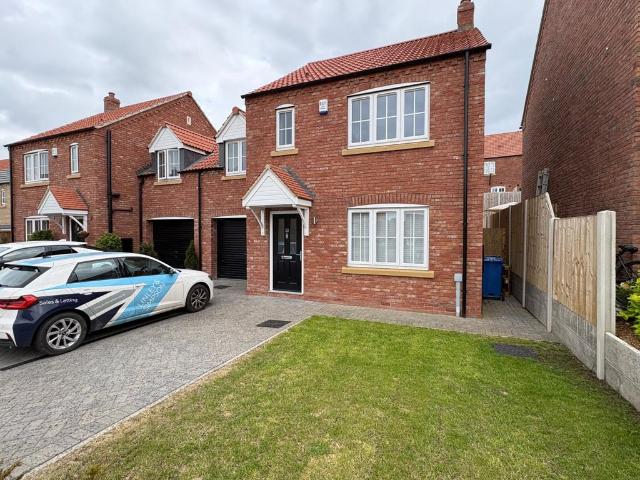 3 bedroom semi detached house to rent