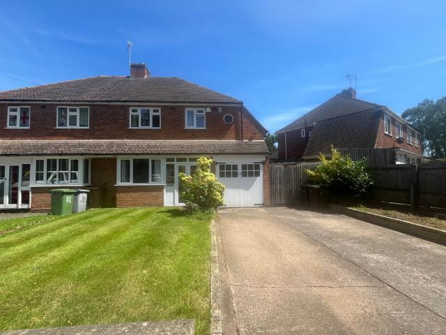 3 bedroom semi detached house to rent