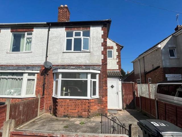 3 bedroom semi detached house to rent