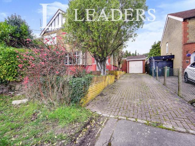 3 bedroom semi detached house to rent