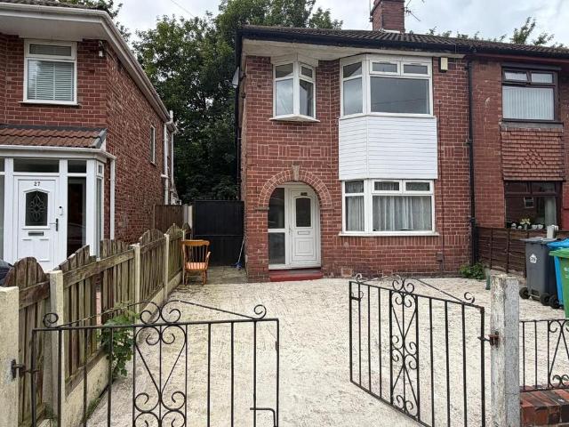 3 bedroom semi detached house to rent