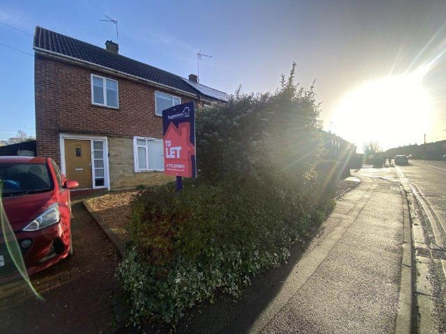 3 bedroom semi detached house to rent