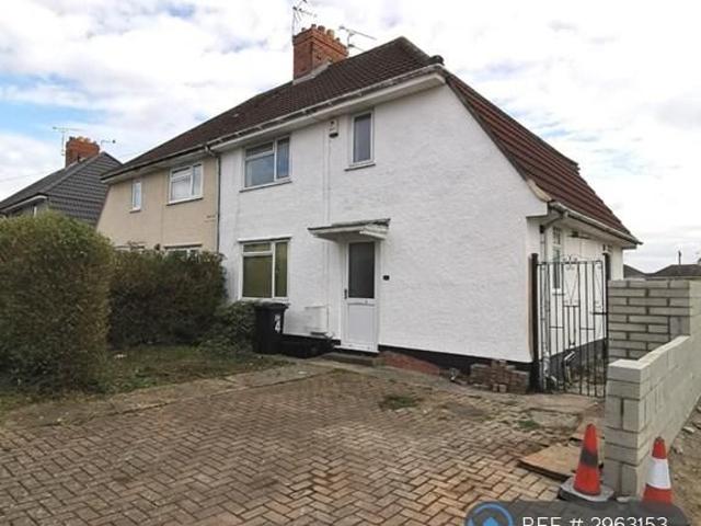 3 bedroom semi detached house to rent