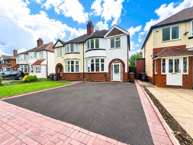 3 bedroom semi detached house to rent