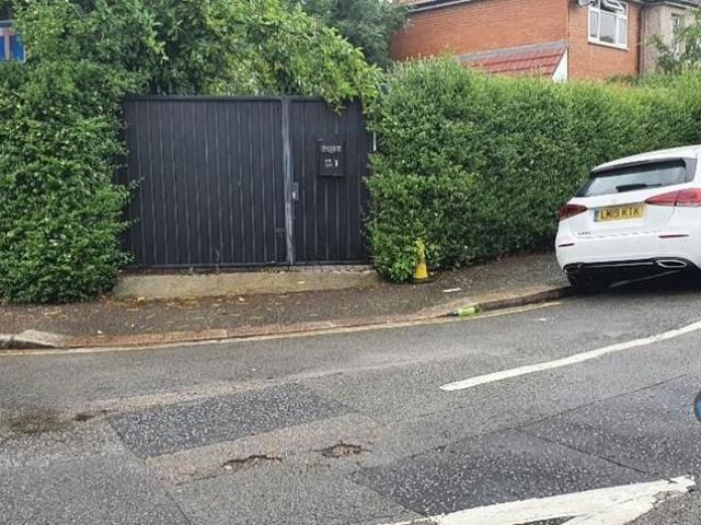 3 bedroom semi detached house to rent