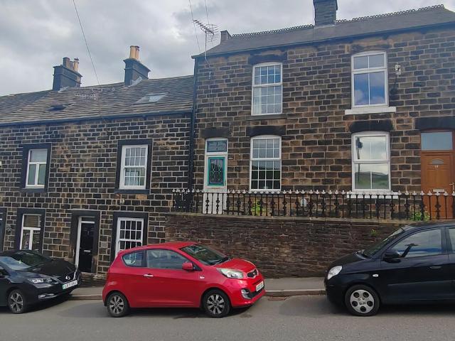 3 bedroom semi detached house to rent