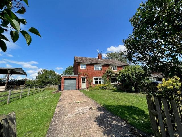 3 bedroom semi detached house to rent