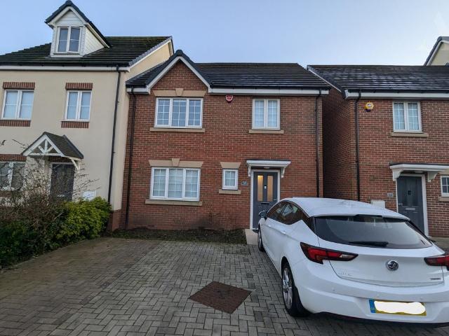 3 bedroom semi detached house to rent