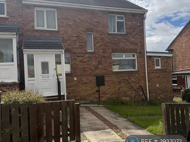 3 bedroom semi detached house to rent