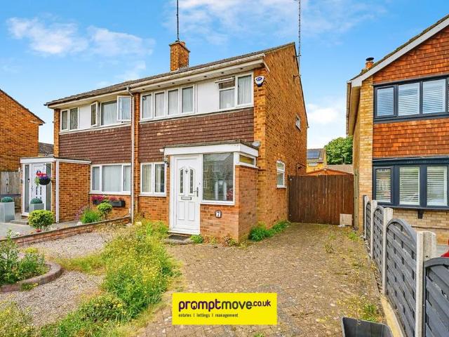 3 bedroom semi detached house to rent