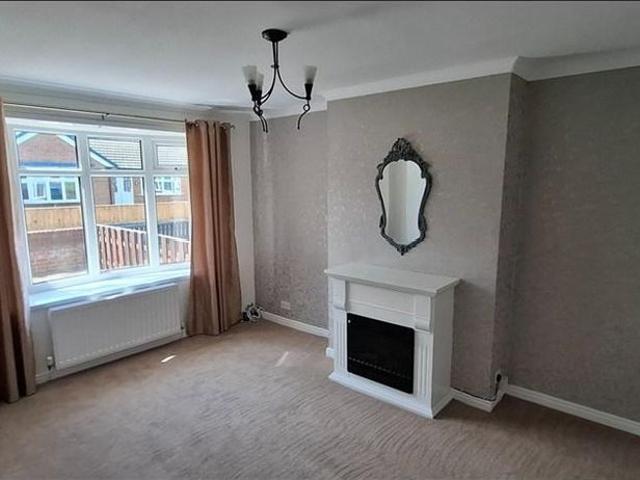 3 bedroom semi detached house to rent
