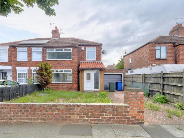 3 bedroom semi detached house to rent
