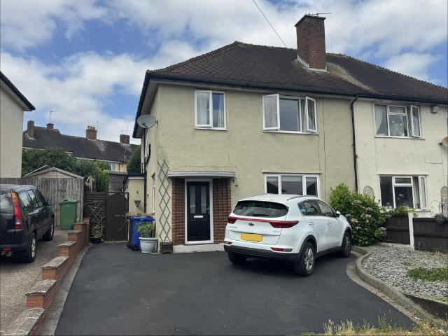 3 bedroom semi detached house to rent