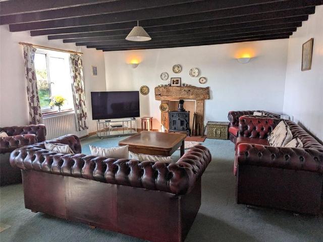 3 bedroom semi detached house to rent