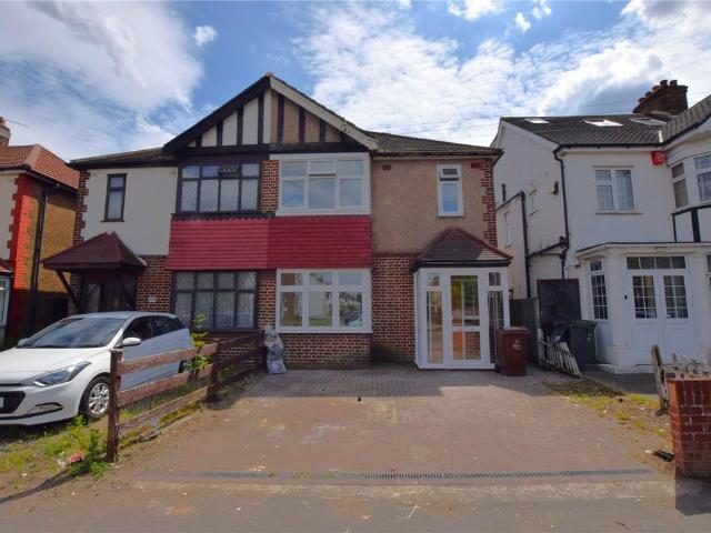 3 bedroom semi detached house to rent