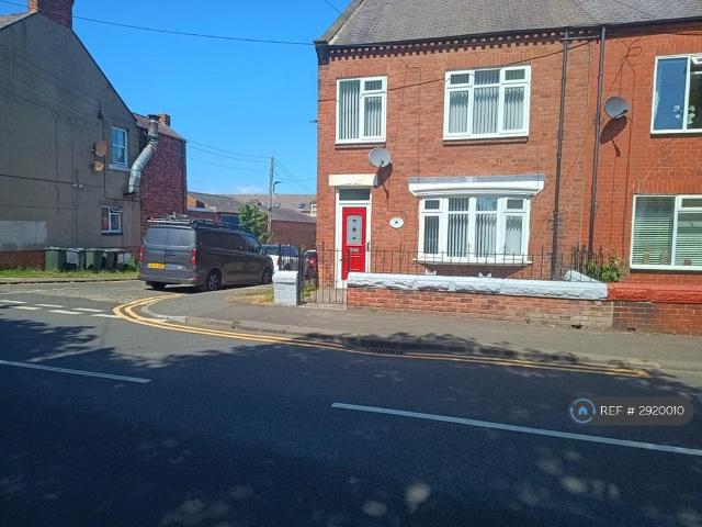 3 bedroom semi detached house to rent