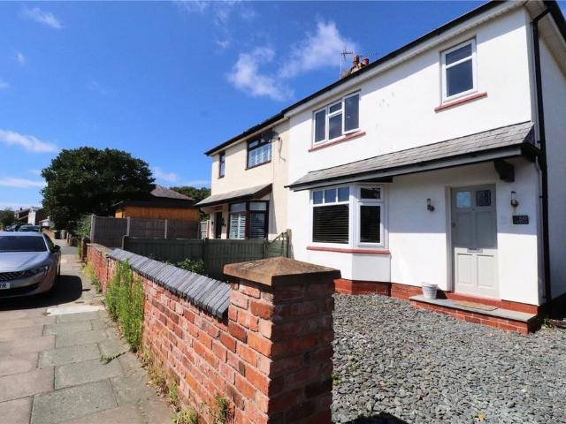 3 bedroom semi detached house to rent