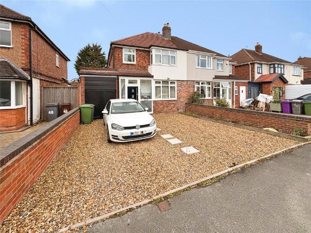 3 bedroom semi detached house to rent