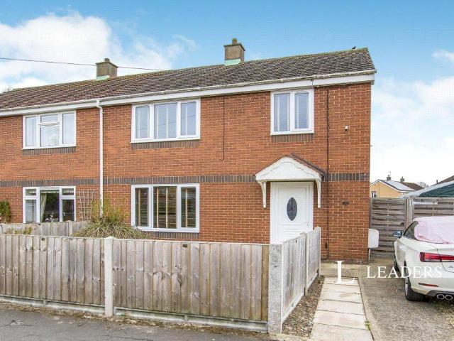 3 bedroom semi detached house to rent