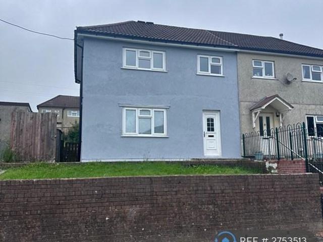3 bedroom semi detached house to rent