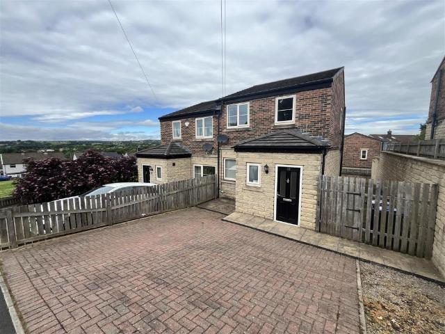3 bedroom semi detached house to rent