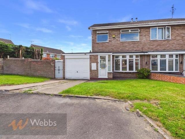 3 bedroom semi detached house to rent