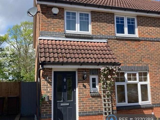 3 bedroom semi detached house to rent