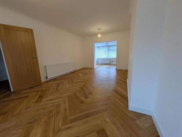 3 bedroom semi detached house to rent