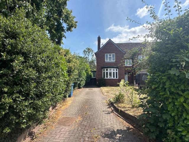3 bedroom semi detached house to rent